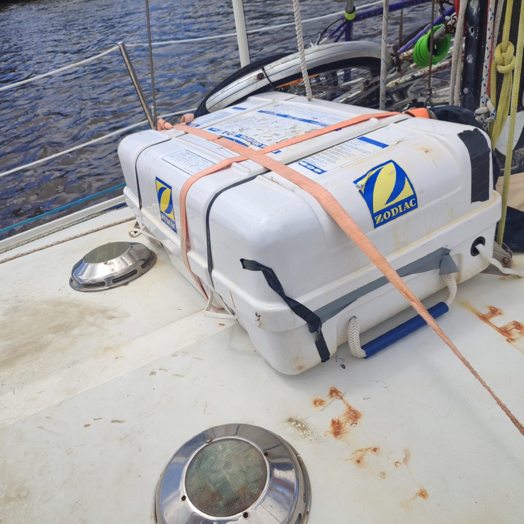 SURVITEC ZODIAC LIFERAFT IN HARD CASE CONTAINER | Gifts Service ...